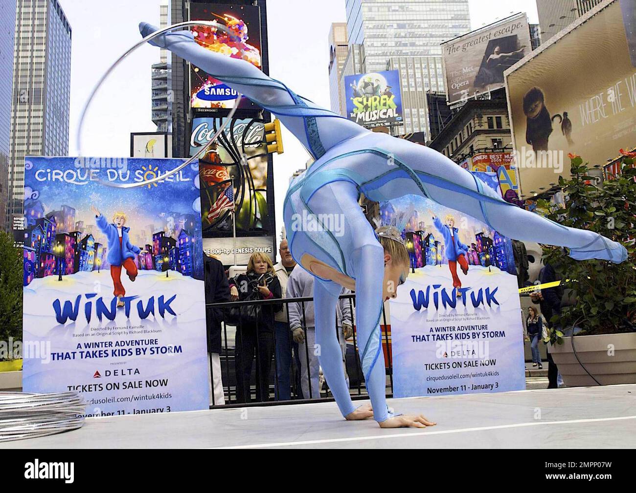 Cirque du Soleil hosts a sneak peek of the smash-hit winter show Wintuk ...