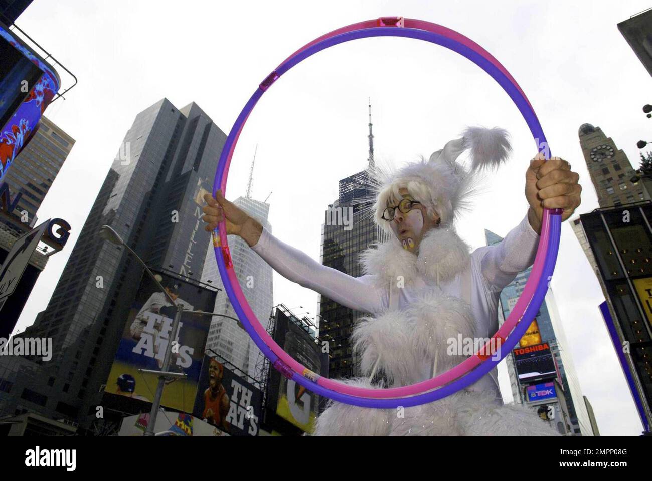 Cirque du Soleil hosts a sneak peek of the smash-hit winter show Wintuk ...