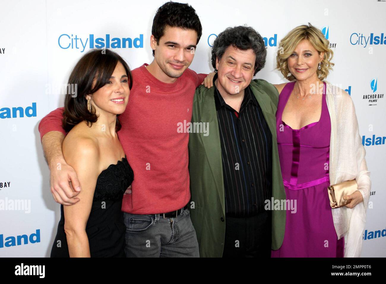 Maria Teresa Arida, Steven Strait, Raymond De Felitta and Lauren Versel ...
