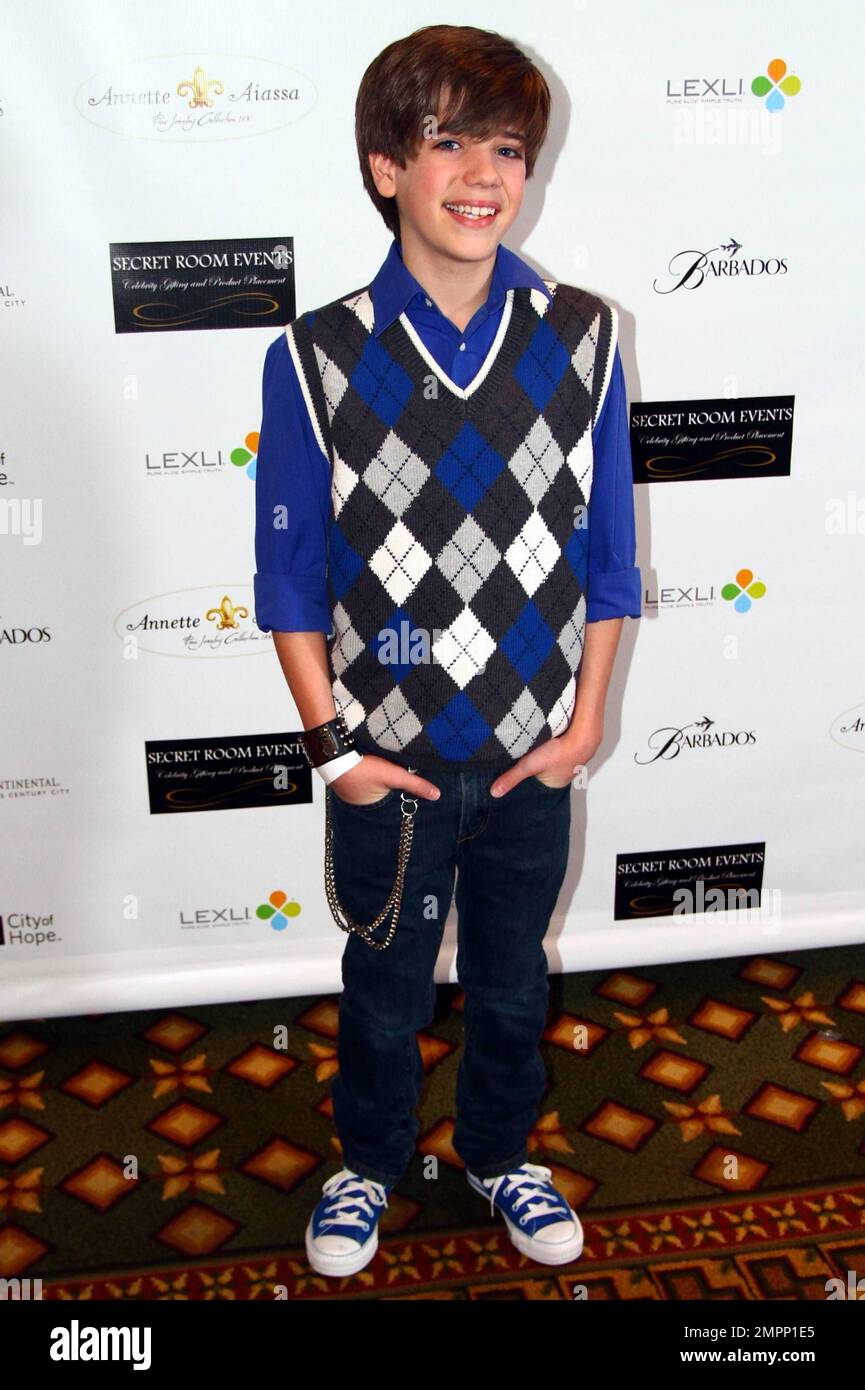 Brandon Tyler attends the Academy Awards Style Lounge benefiting the ...