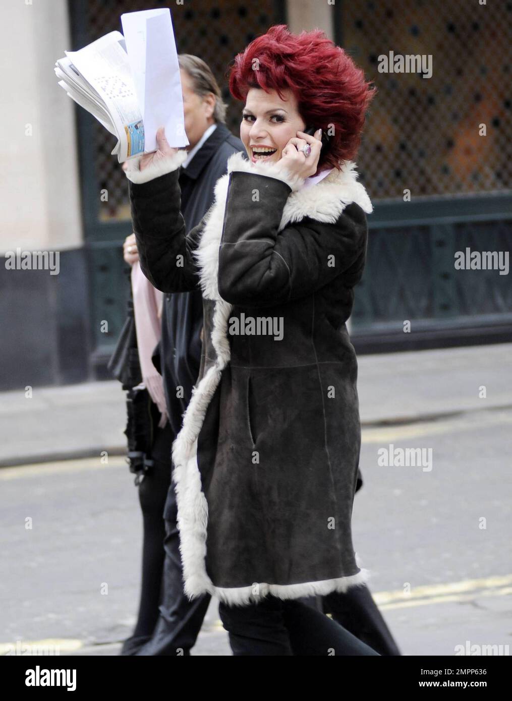Red Head Actress Comedy 60 Photos - Moonagedaydream.film