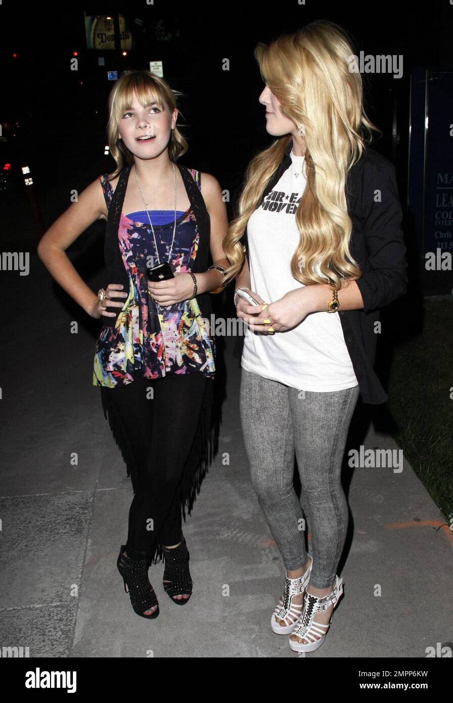 Sisters Destinee and Paris Monroe also known as the girl group Clique ...