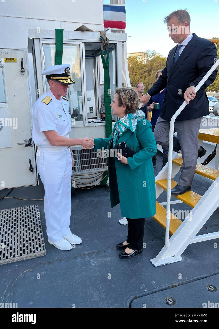 Pathfinder class oceanographic survey ship hi-res stock photography and ...