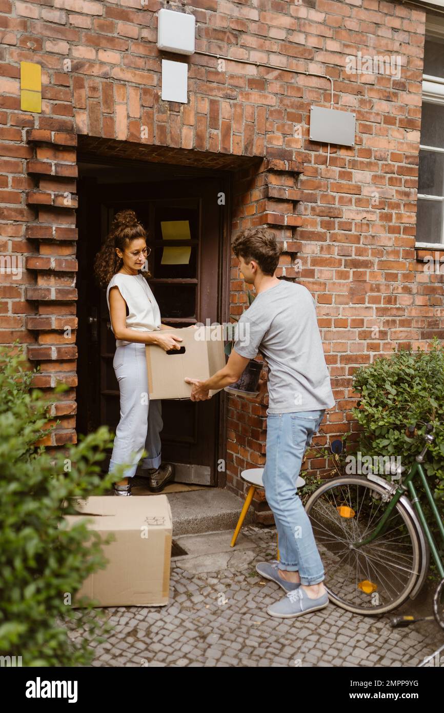 Passing house hi-res stock photography and images - Alamy