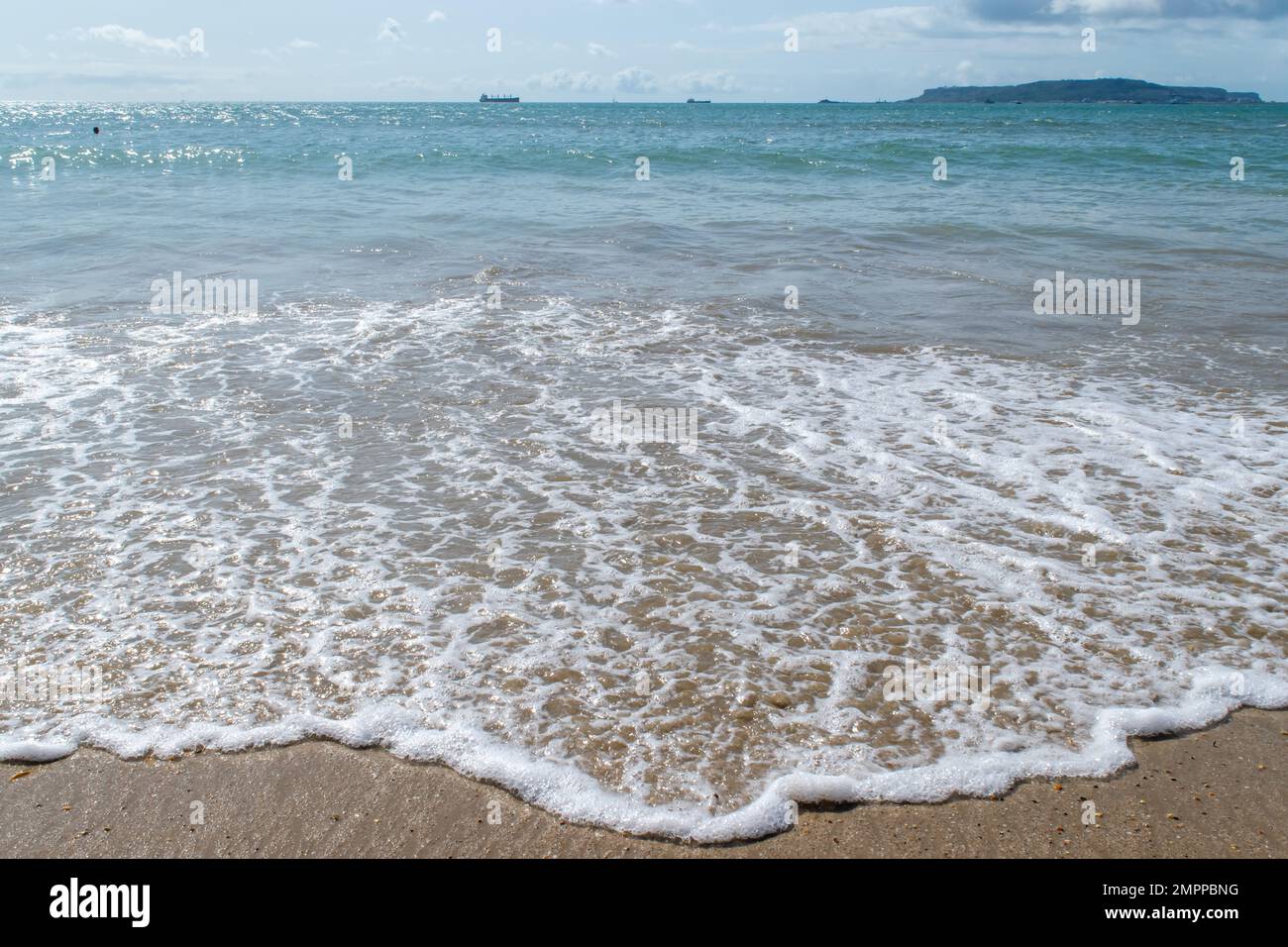 Wallpaper washing hi-res stock photography and images - Alamy
