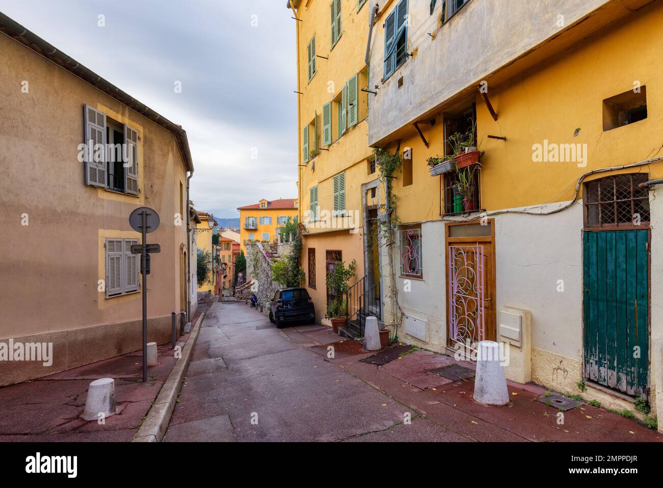 Residential Apartment Homes in Old Nice, France Stock Photo - Alamy