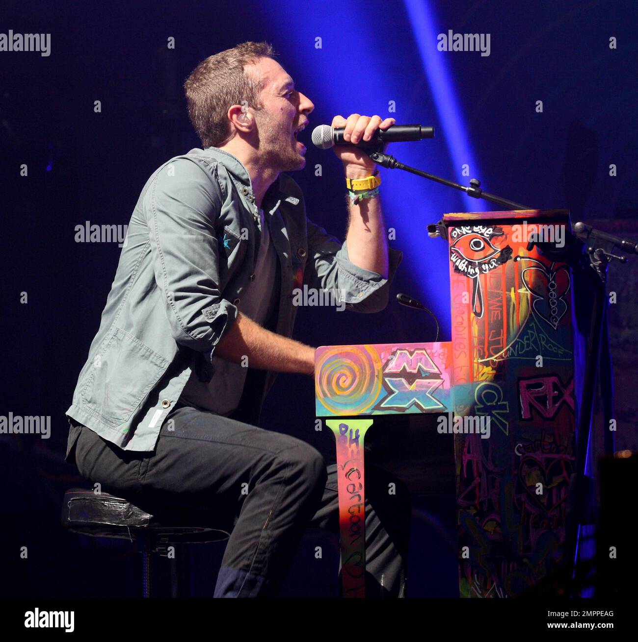 Glastonbury festival coldplay hi-res stock photography and images - Alamy