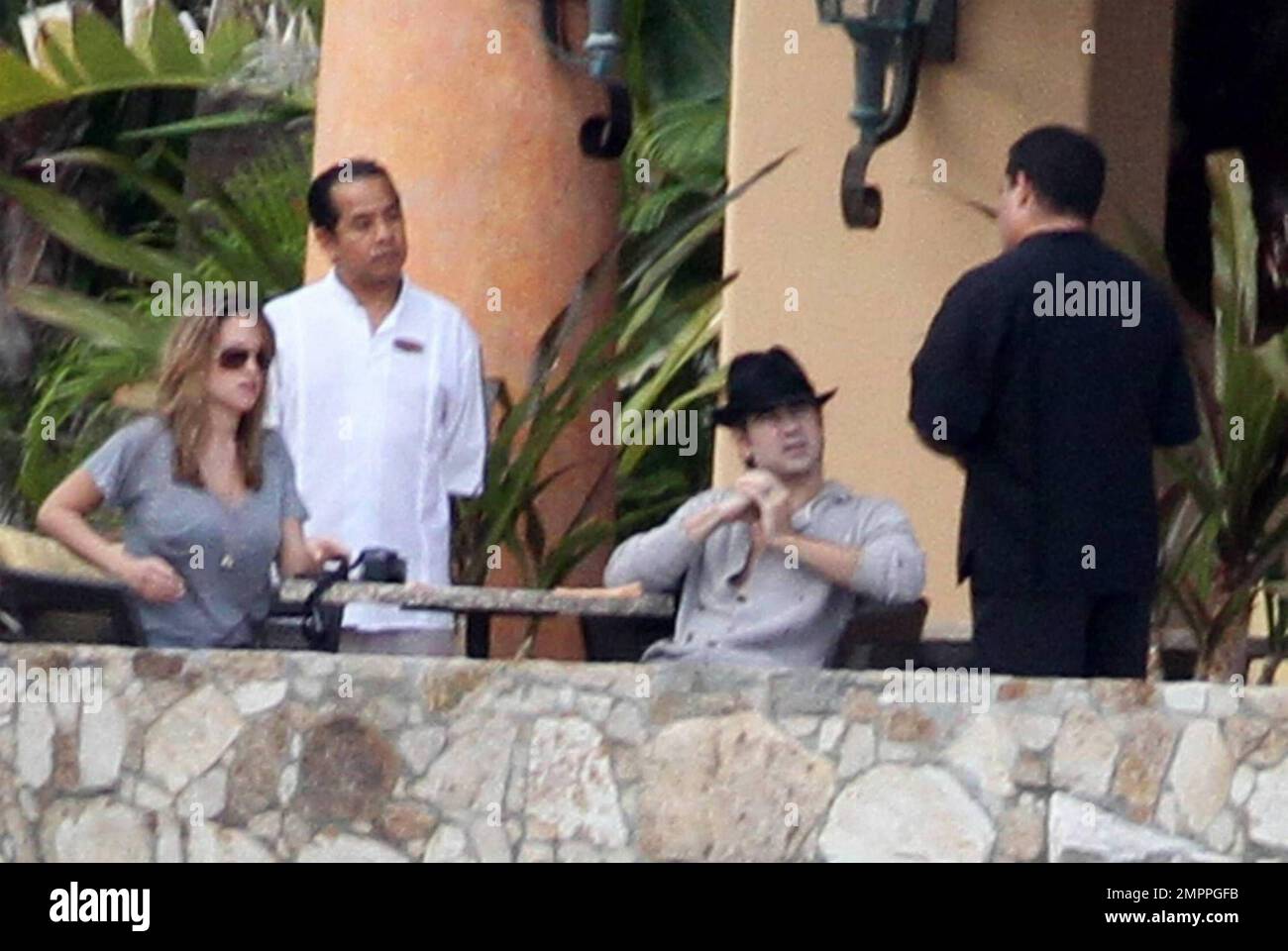 Colin Farrell and girlfriend Alicja Bachleda take a break from parent ...