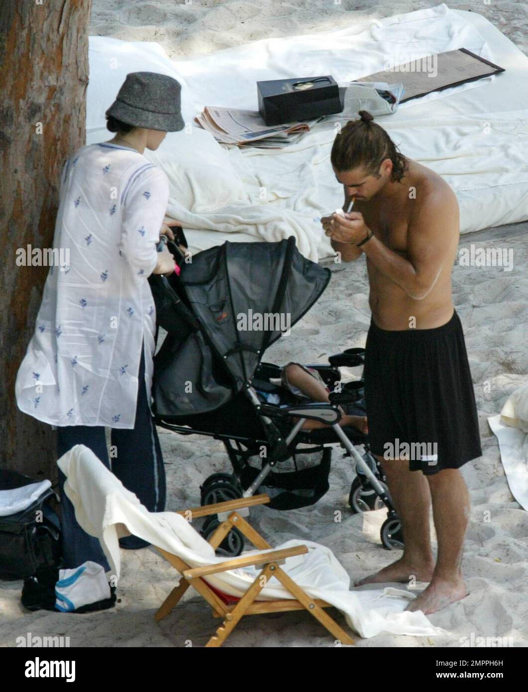 Colin farrell and son james hi-res stock photography and images - Alamy