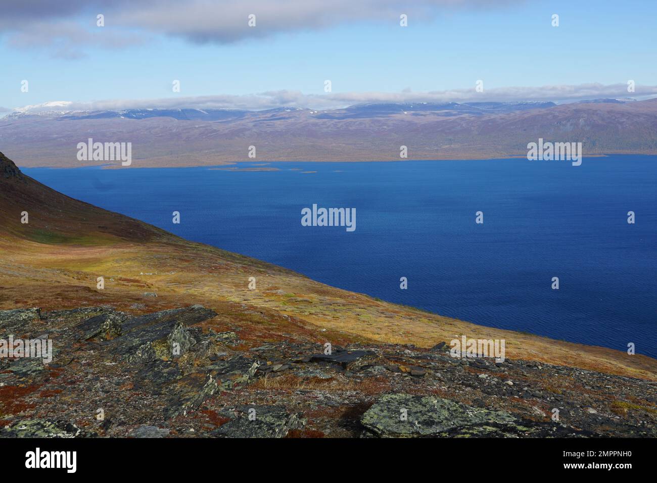 Side of rocks hi-res stock photography and images - Alamy