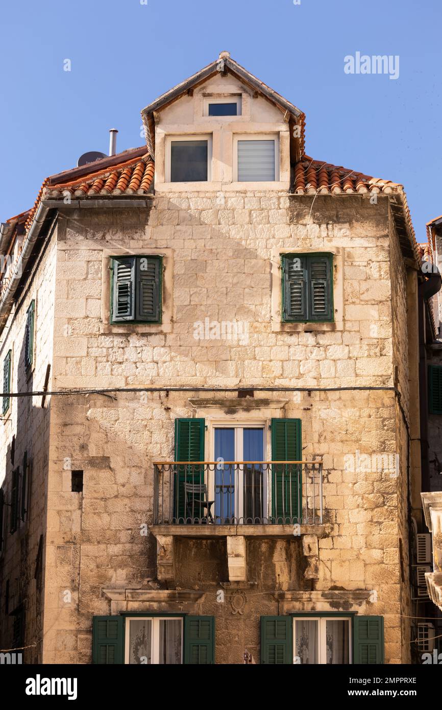 SPLIT, CROATIA, EUROPE - Building in old town split Stock Photo - Alamy