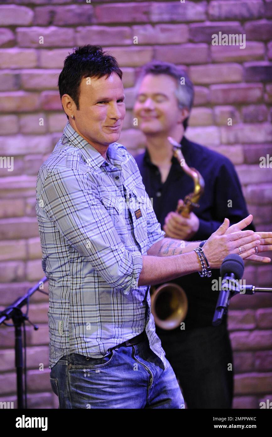 Dante hart hi-res stock photography and images - Alamy