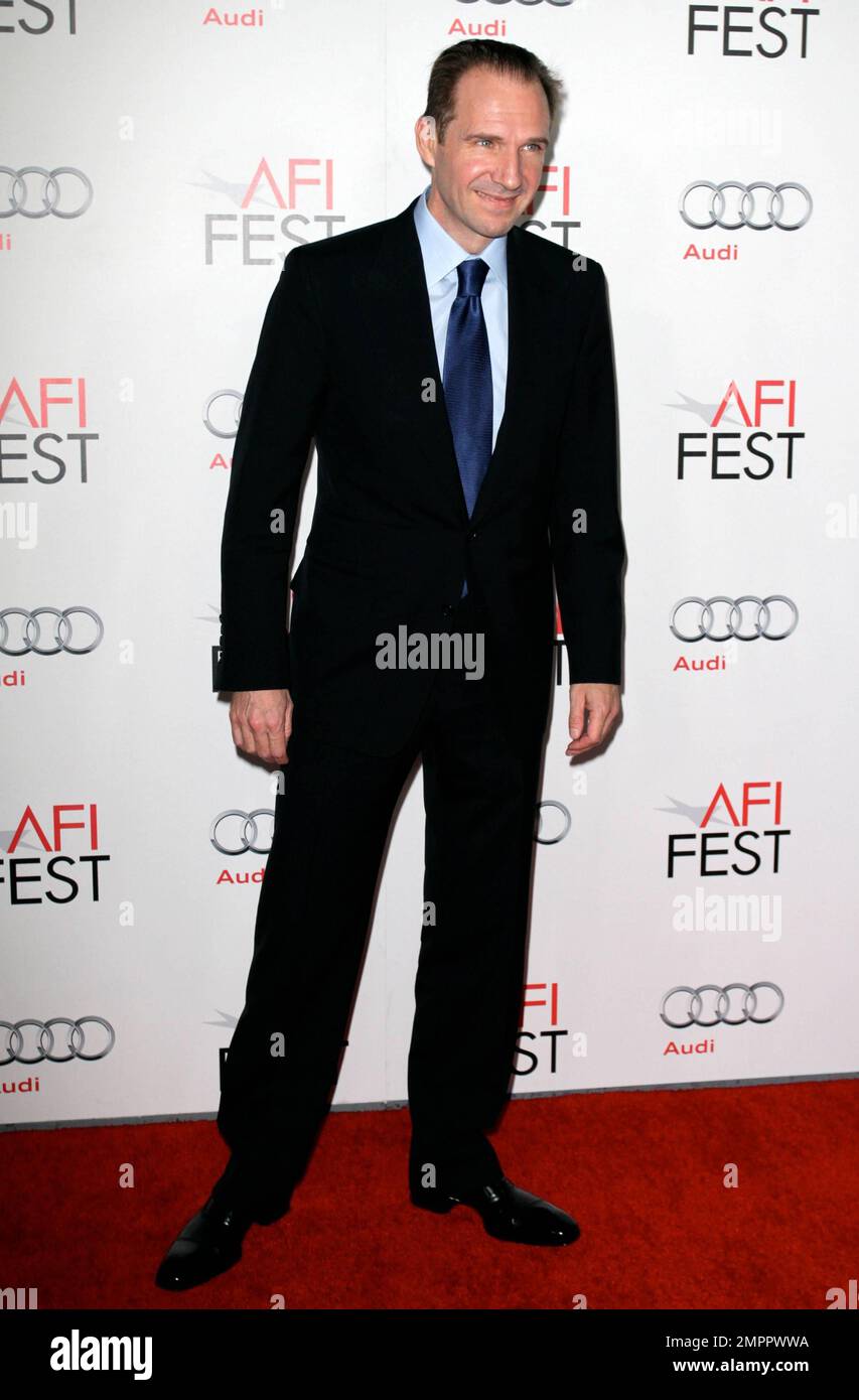 Coriolanus fiennes hi-res stock photography and images - Alamy