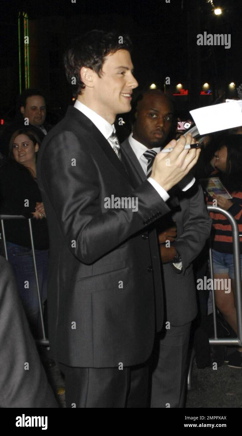 "Glee" star Cory Monteith looks handsome in a suit and tie as he signs ...