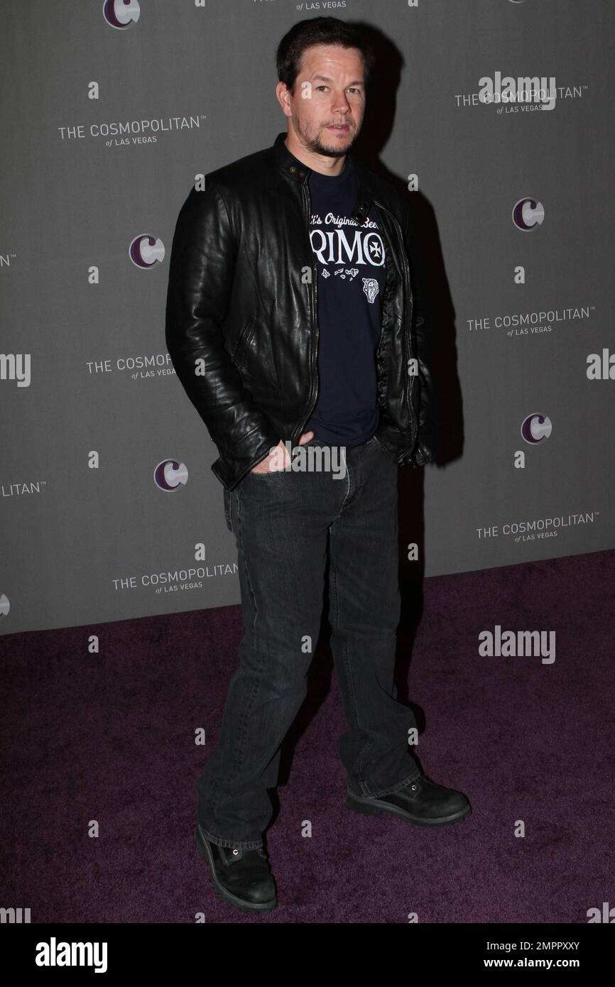 Mark Wahlberg rings in the New Year at the opening of the Cosmopolitan ...