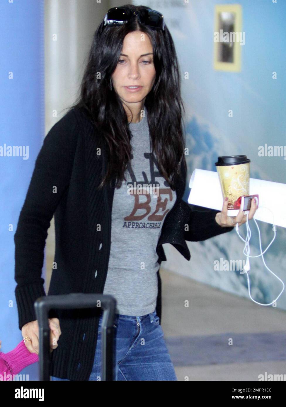 Courteney cox david arquette wedding hi-res stock photography and ...