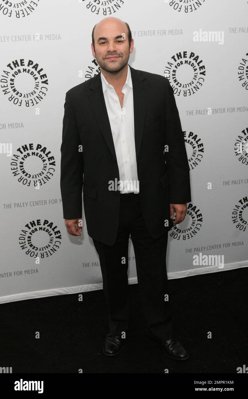 Ian Gomez arrives to the "Cougar Town" event at the 27th Annual ...