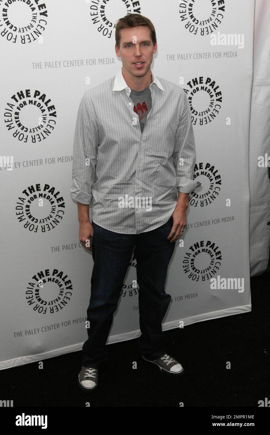 Kevin Biegel arrives to the "Cougar Town" event at the 27th Annual ...