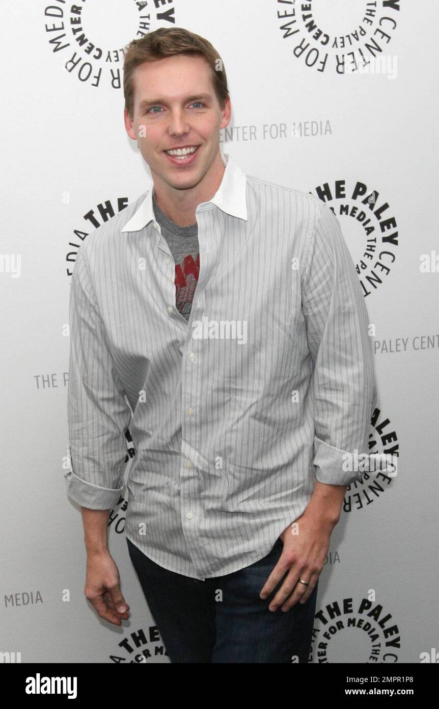 Kevin Biegel arrives to the "Cougar Town" event at the 27th Annual ...