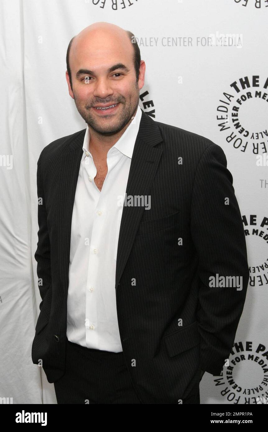 Ian Gomez arrives to the "Cougar Town" event at the 27th Annual ...