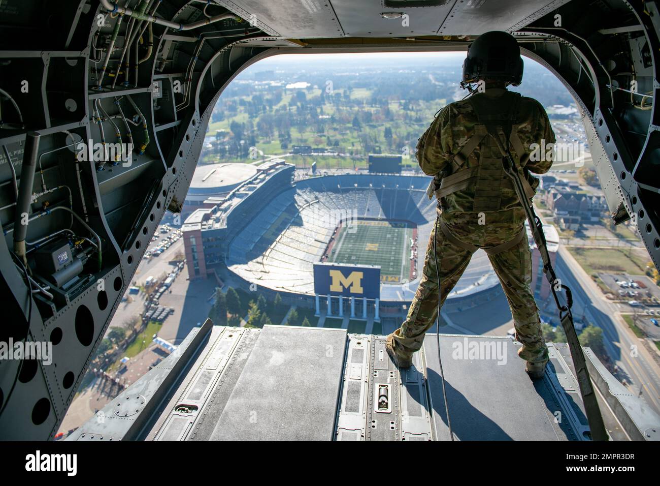 A CH-47 Chinook assigned to Army Aviation Support Facility #2 (AASF #2 ...