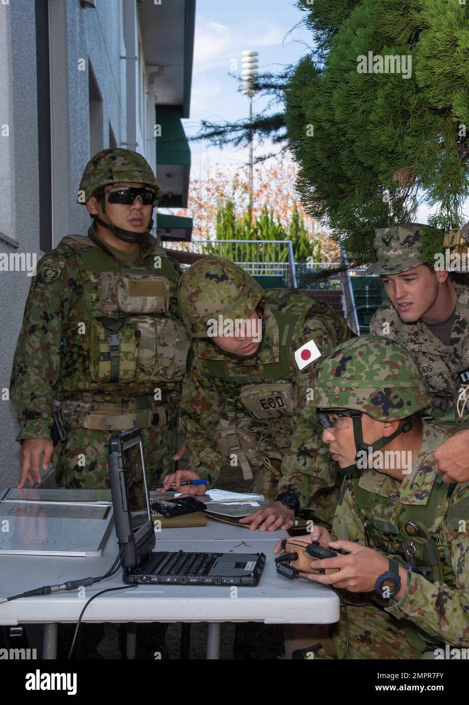 Japan Ground Self-Defense Force (JGSDF) explosive ordnance disposal ...