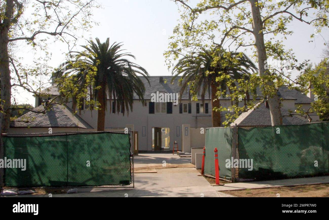 Exclusive!! Simon Cowell is still building his dream home, nearly four ...