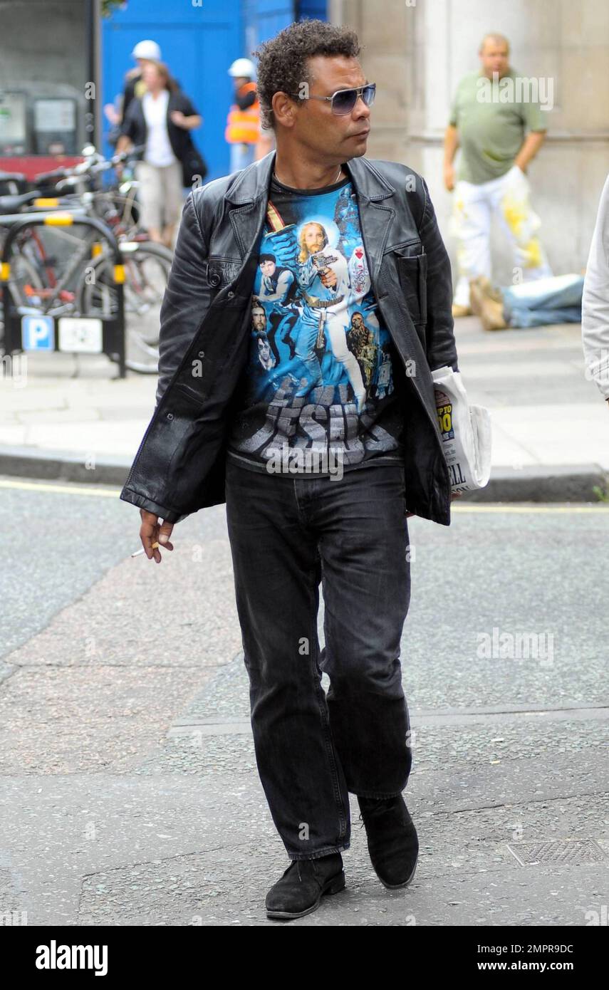 EXCLUSIVE!! "Coronation Street" star Craig Charles, also a stand-up ...