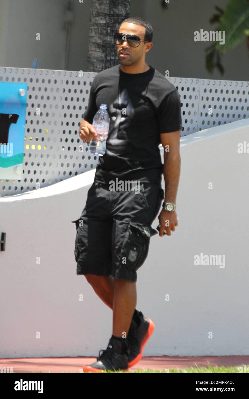 EXCLUSIVE!! Craig David gets spotted by fans as he takes a walk back to ...