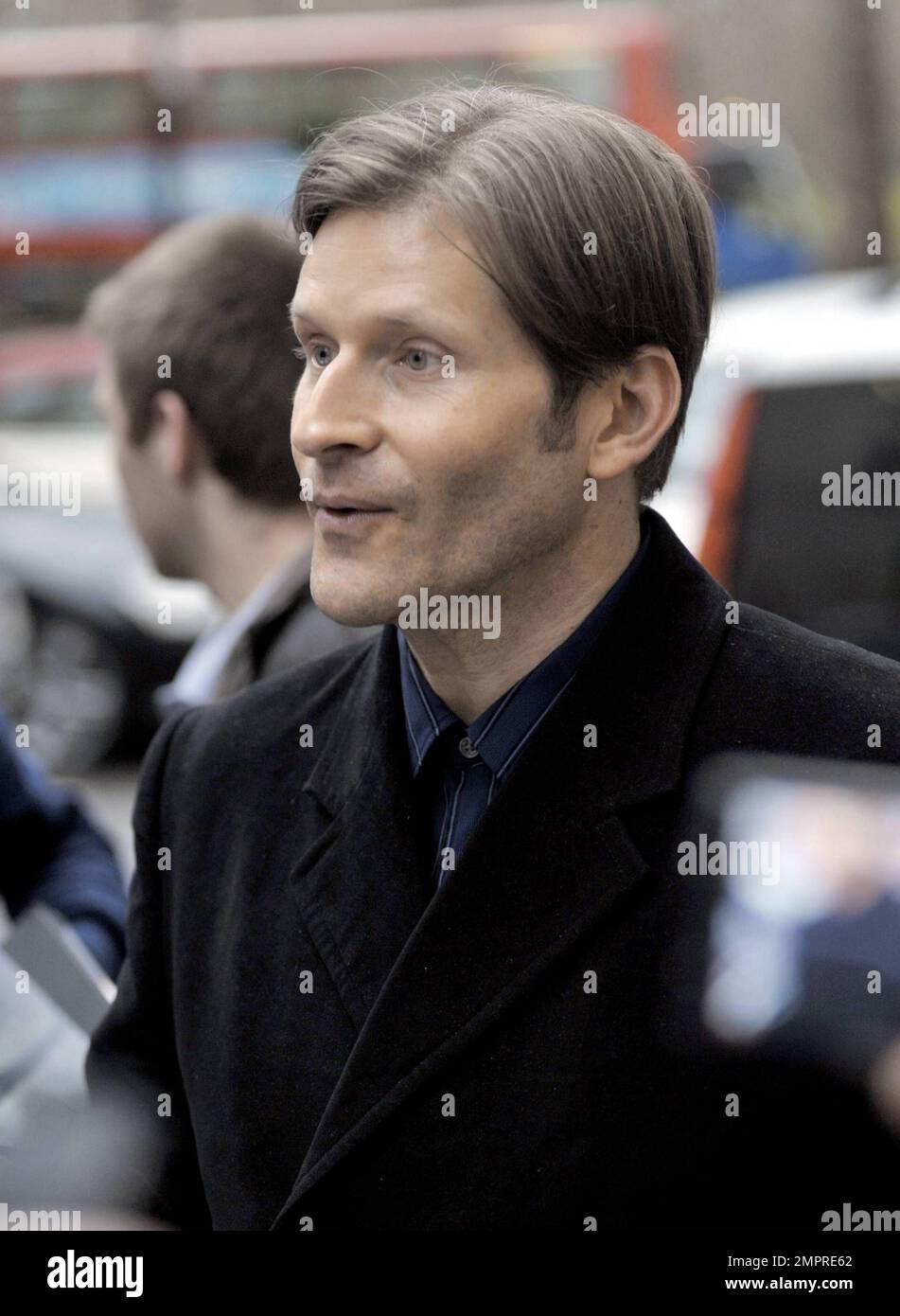 Crispin Glover Alice In Wonderland