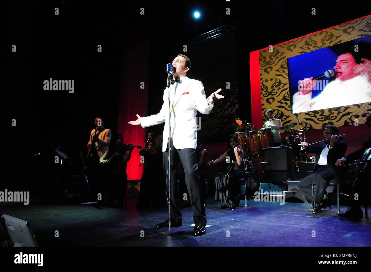 Viva el principe tour hi-res stock photography and images - Alamy