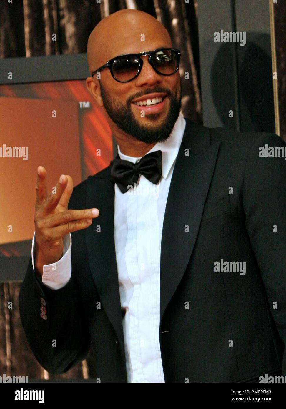Common arrives at the 14th Annual Critics' Choice Awards at the Santa ...