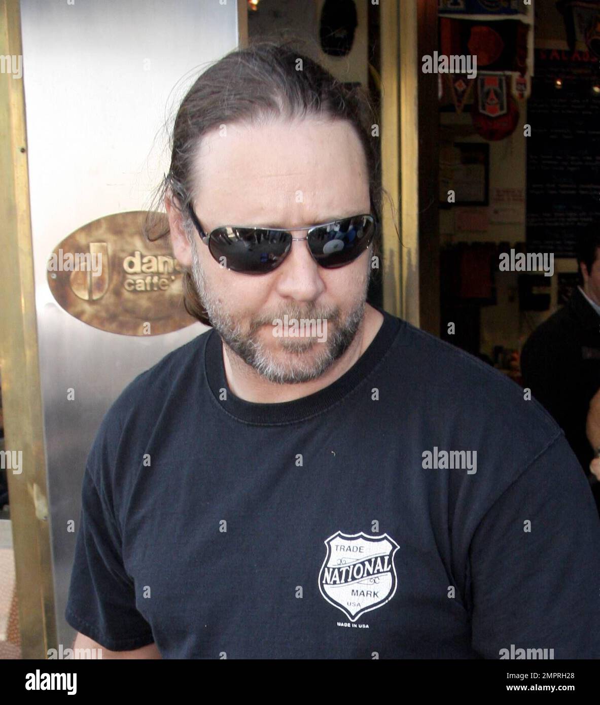 Russell Crowe takes the kids for lunch at the Euro Caffe in Beverly ...