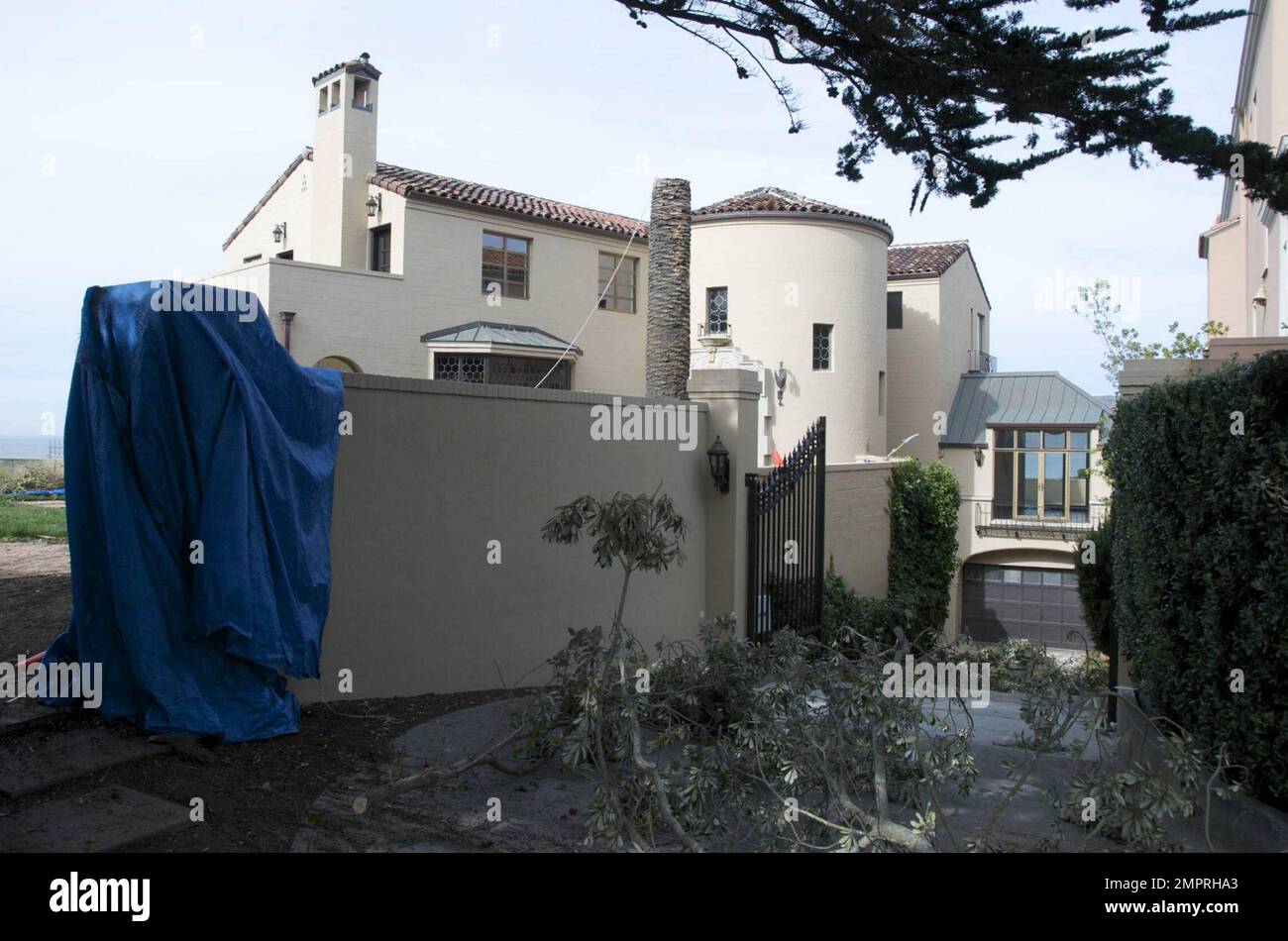 - EXCLUSIVE!! This is reportedly the new home that Tom Cruise and Katie ...