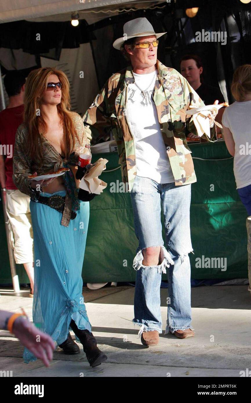 David Hasselhoff and new girlfriend Kim Porter go for pizza at ...