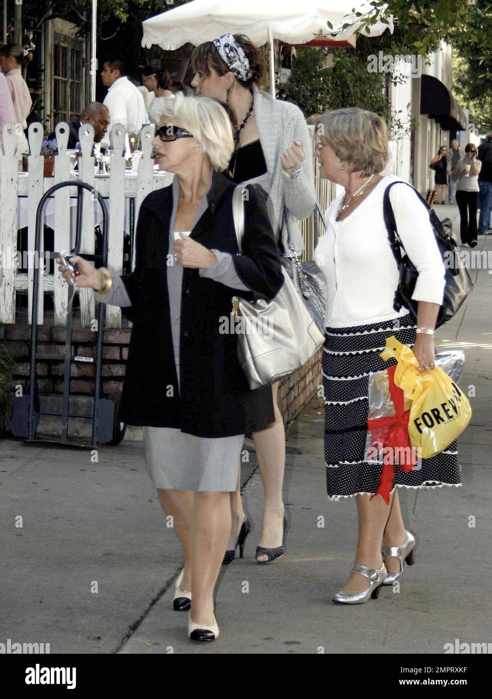 Dame Helen Mirren lunched at The Ivy to celebrate her sister Katherine ...