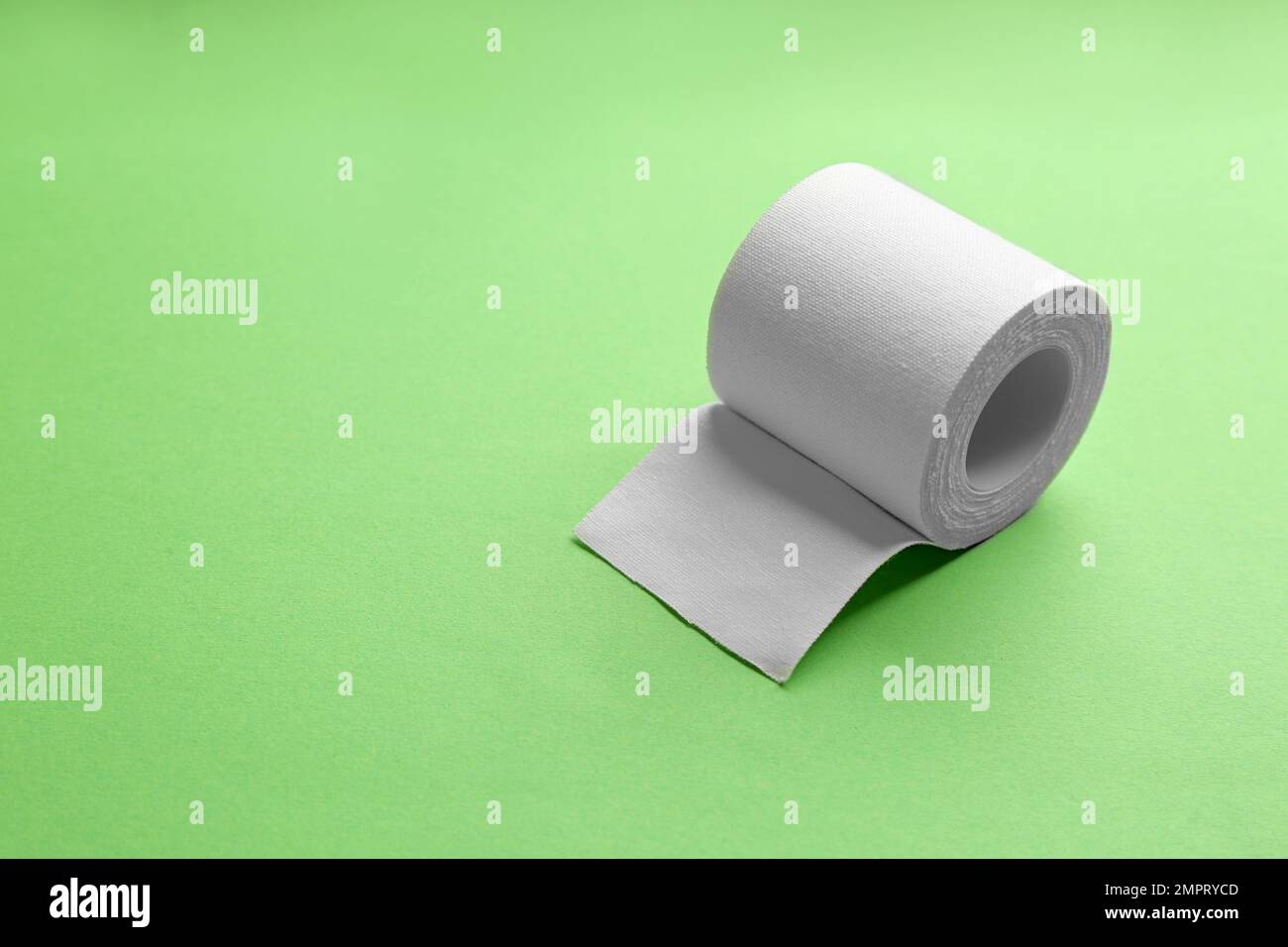 New plaster bandage hi-res stock photography and images - Alamy