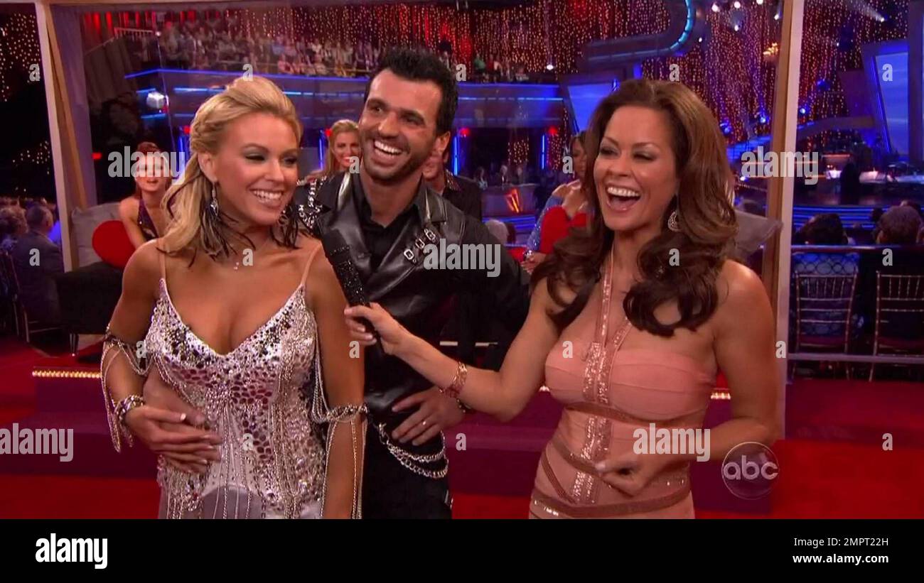 Brooke burke dancing hi-res stock photography and images - Alamy