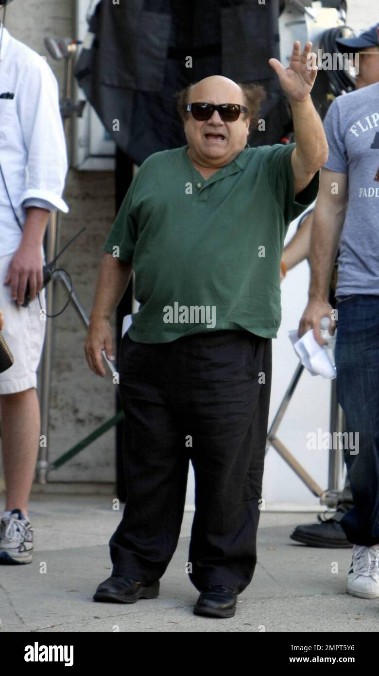 EXCLUSIVE!! Actor Danny Devito waves to the cameras while filming an ...