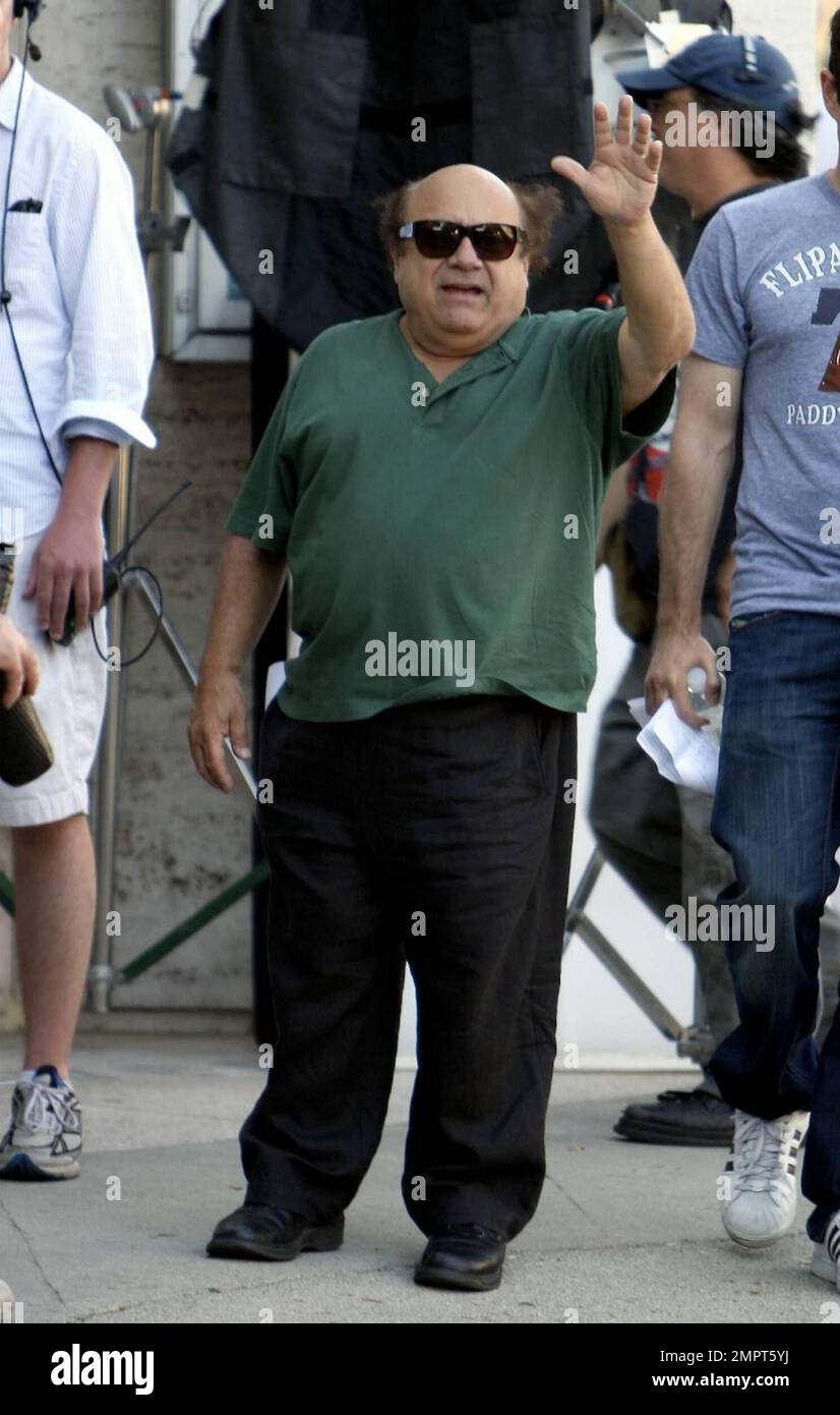 EXCLUSIVE!! Actor Danny Devito waves to the cameras while filming an ...
