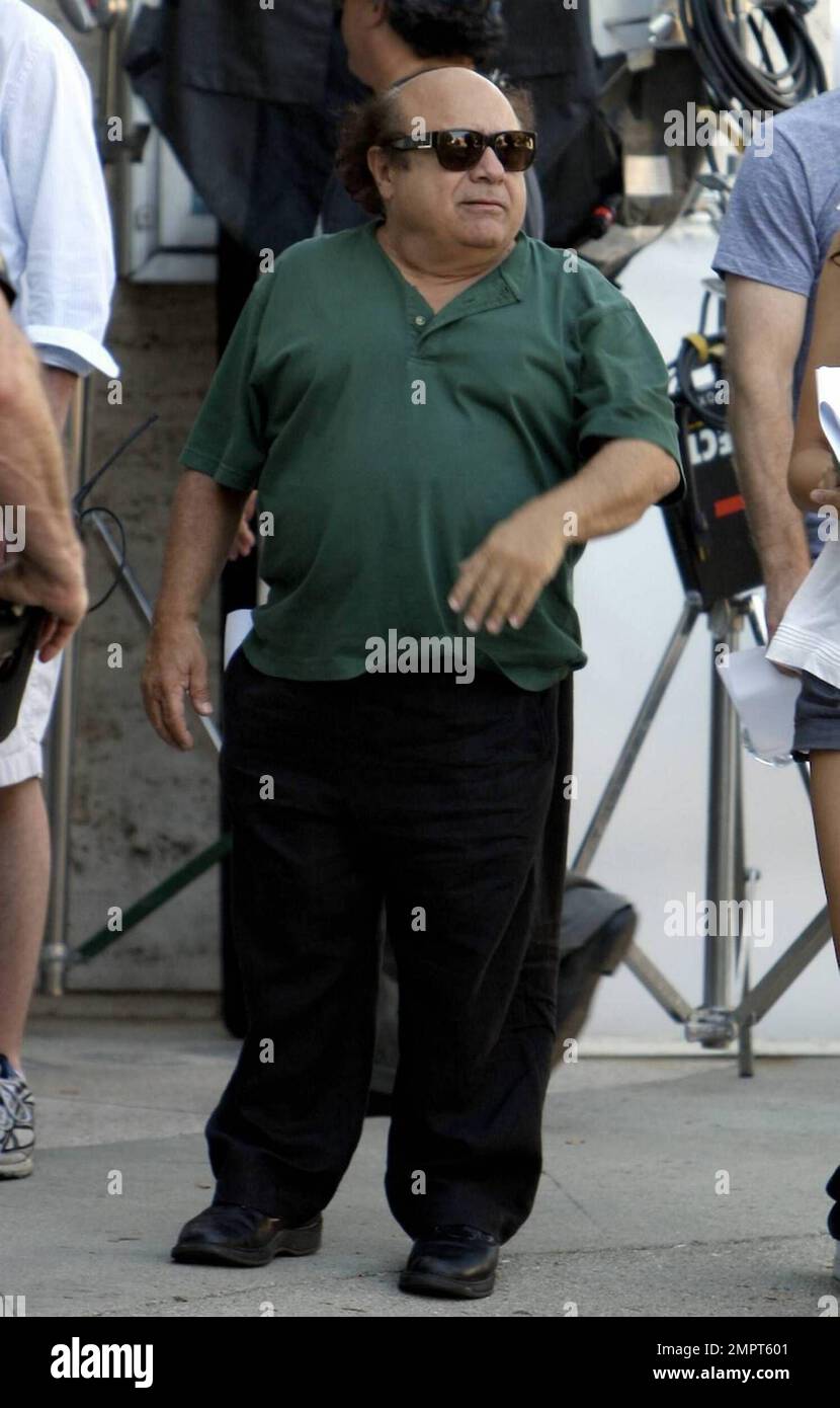 EXCLUSIVE!! Actor Danny Devito waves to the cameras while filming an ...