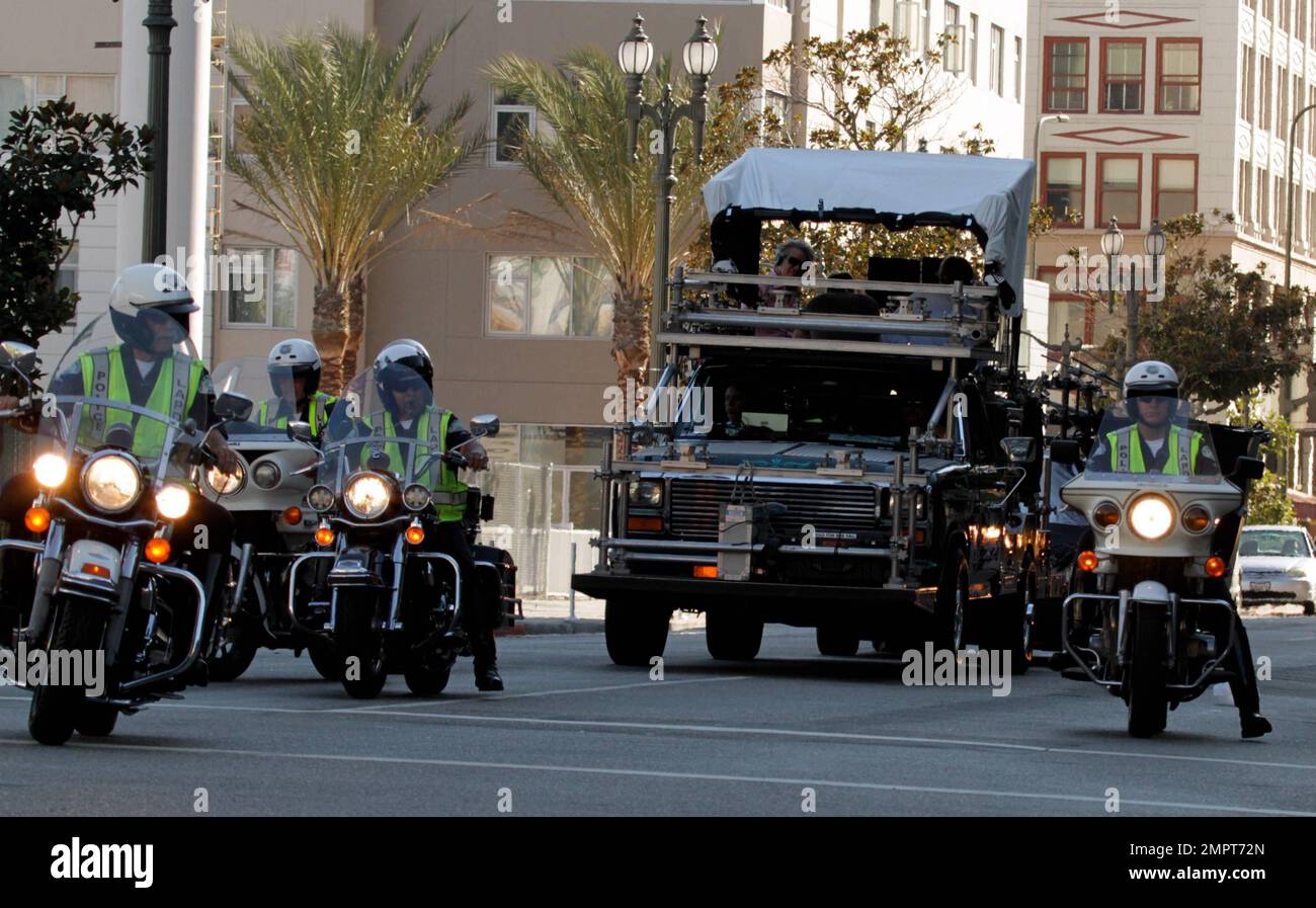 Actors Christian Bale and Joseph Gordon-Levitt film a scene for the ...