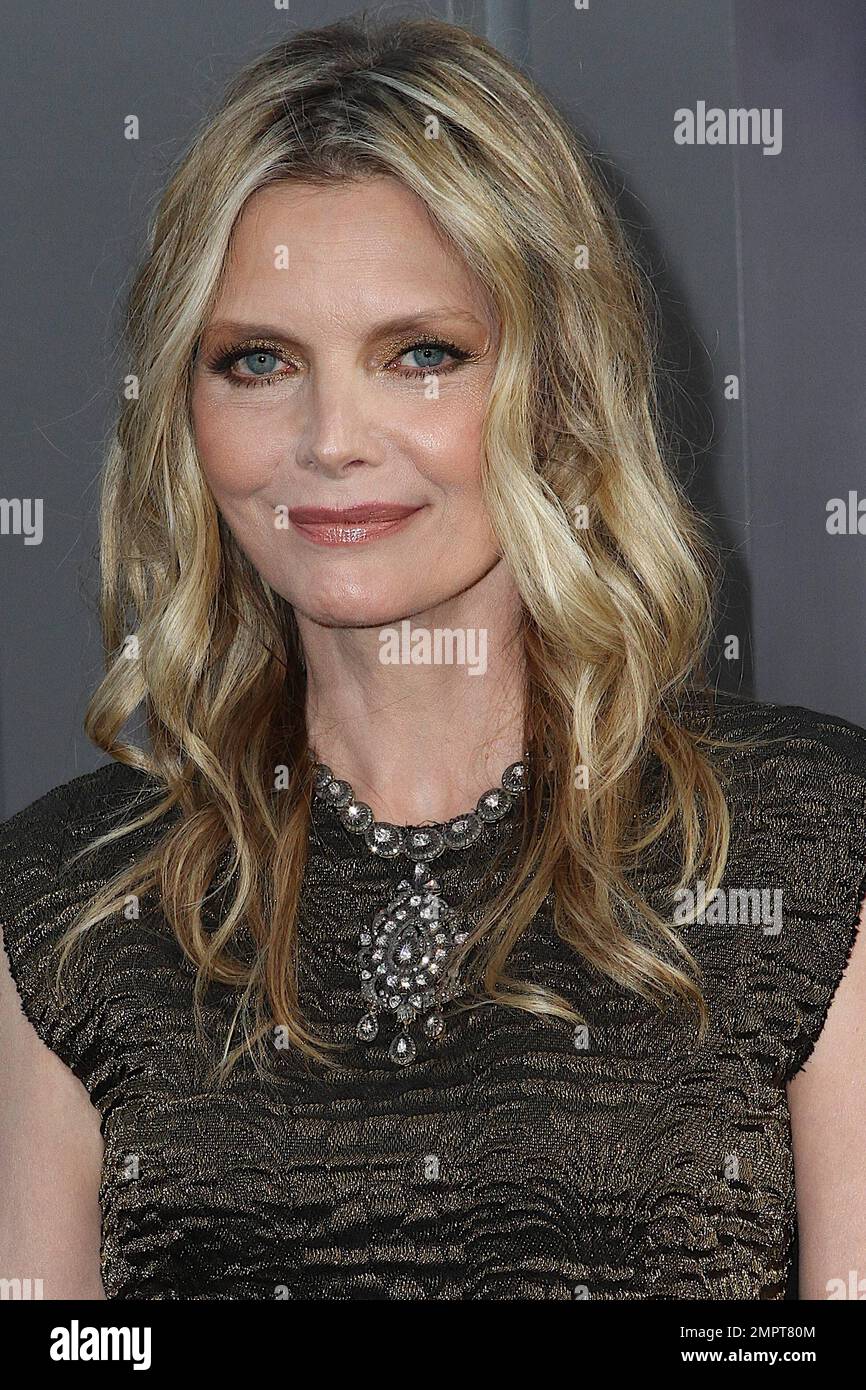 Dark Shadows Michelle Pfeiffer