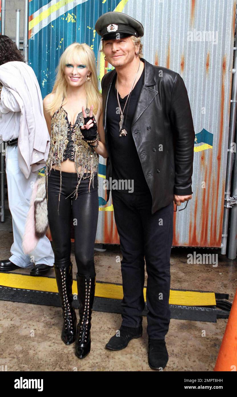 Guns N' Roses drummer Matt Sorum and girlfriend, singer Ace Harper ...