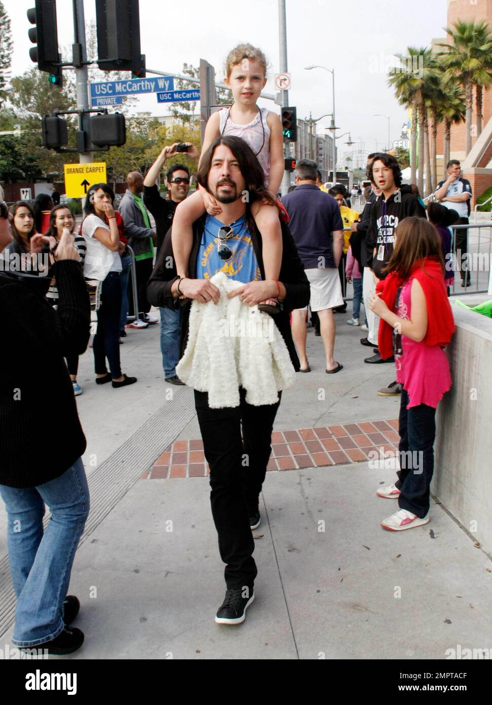 EXCLUSIVE!! Musician Dave Grohl gives daughter Violet Maye, born with ...