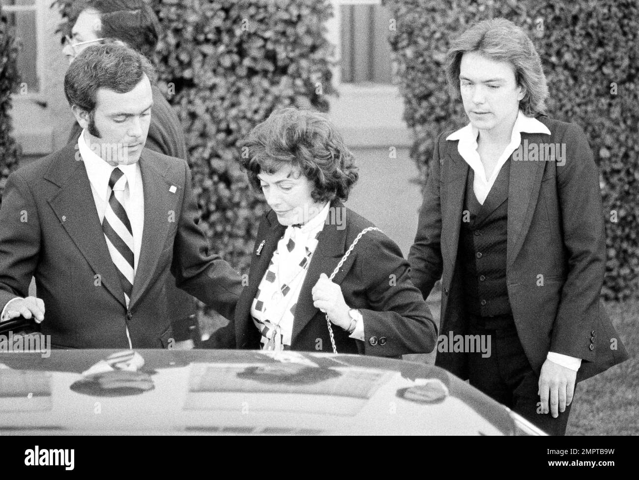 Entertainer David Cassidy, right, star of TV's "The Partridge Family ...