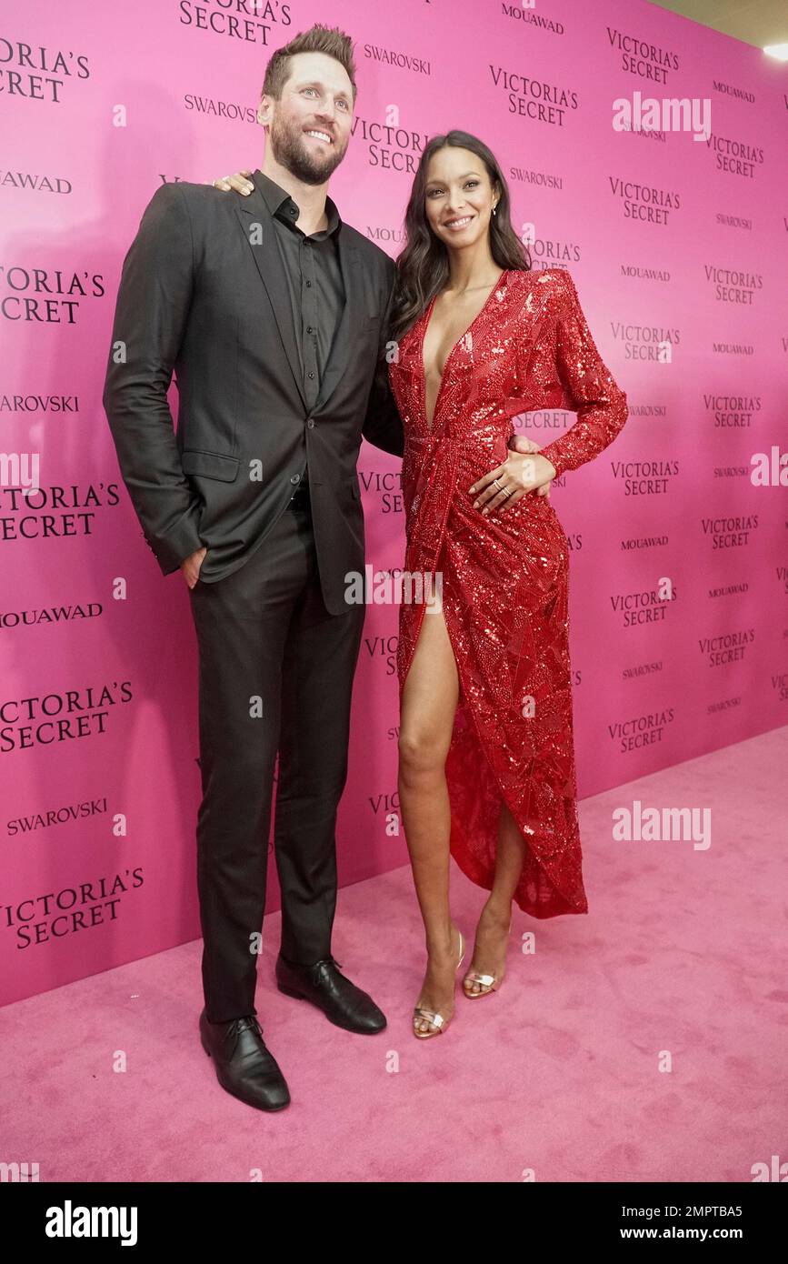 Victoria's Secret's model Lais Ribeiro, right, poses with boyfriend ...