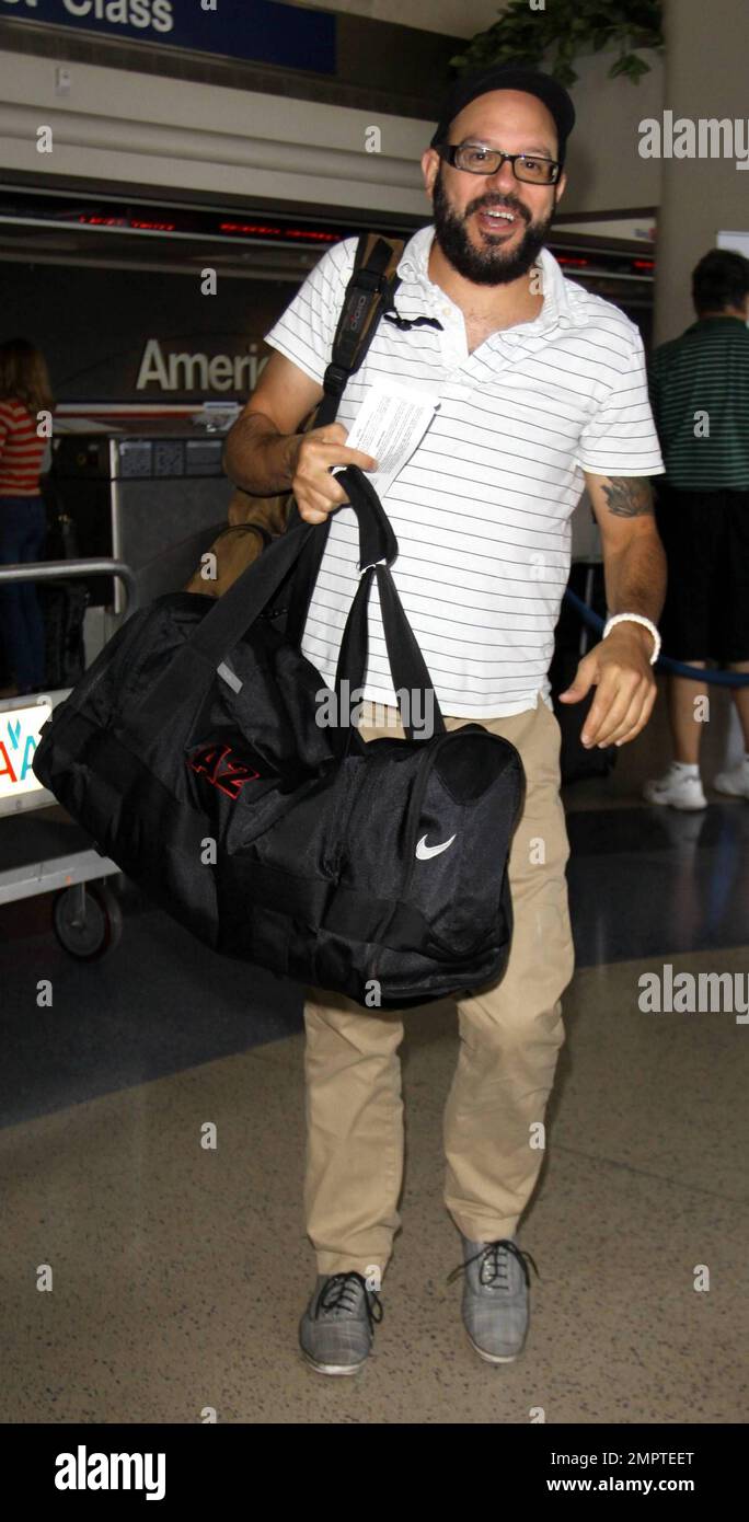 EXCLUSIVE!! Former "Arrested Development" star David Cross hams it up ...