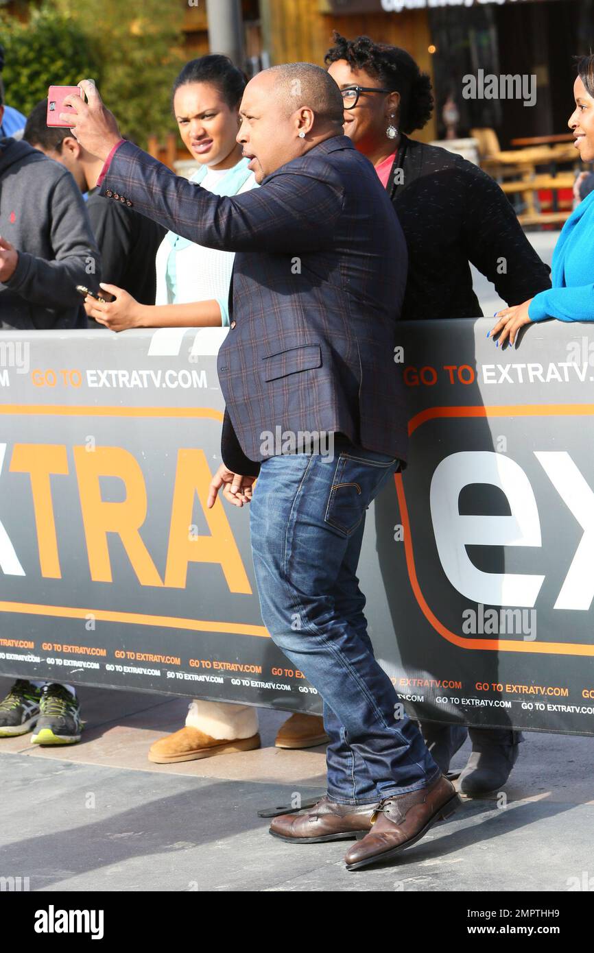 Daymond John shoots an interview for Extra at Universal Studios. Los ...