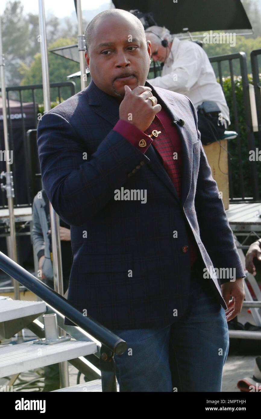 Daymond John shoots an interview for Extra at Universal Studios. Los ...
